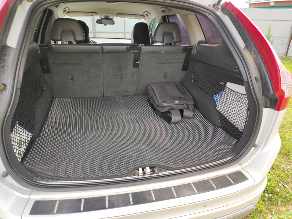 Коврик в багажник, апгрейд — Volvo XC60 (1G), 2,4 л, 2016 года ...