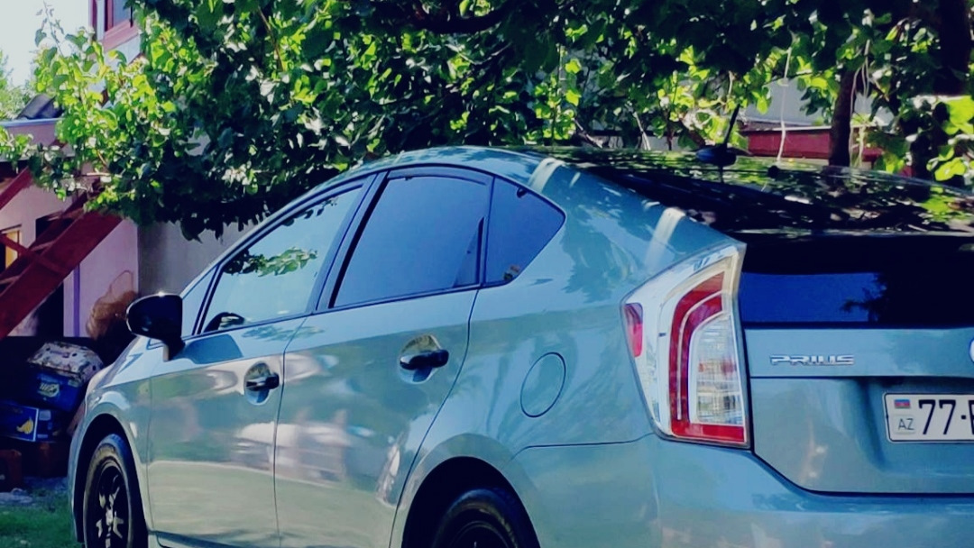 Toyota Prius (30) 1.8 гибридный 2012 | GT TOURING на DRIVE2