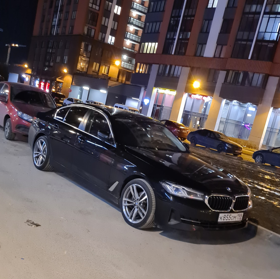 Установили колеса R19 — BMW 5 series (G30), 2 л, 2021 года | колёсные диски | DRIVE2
