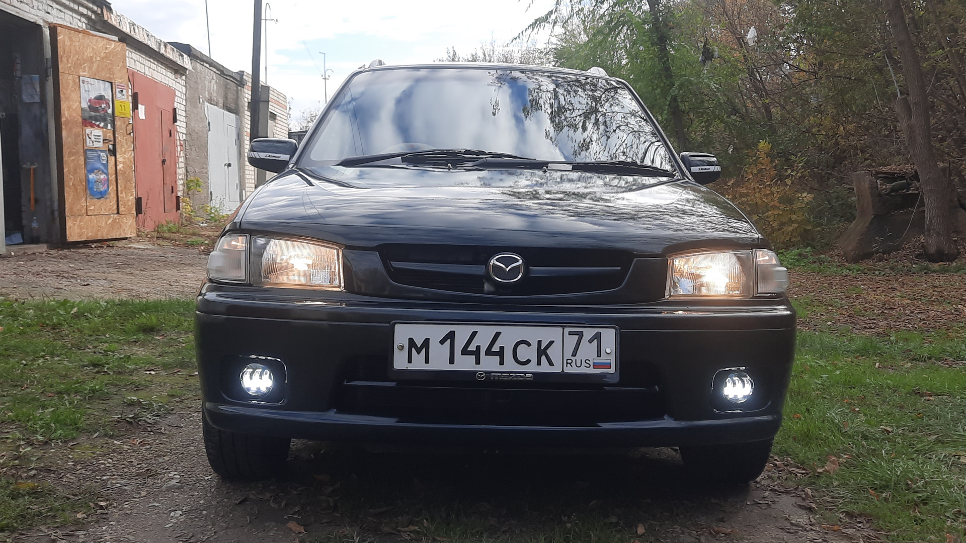 Mazda Demio (1G) 1.5 бензиновый 1999 | "Demon" デーモン на DRIVE2