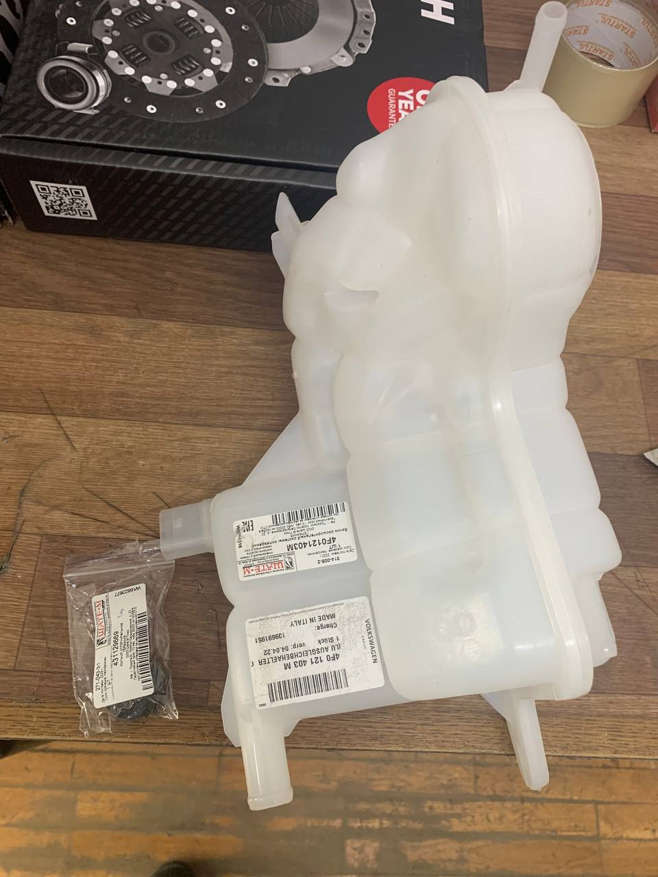 Мокрые дела — замена расширительного бачка ОЖ — Audi A6 Avant (C6), 3 л ...