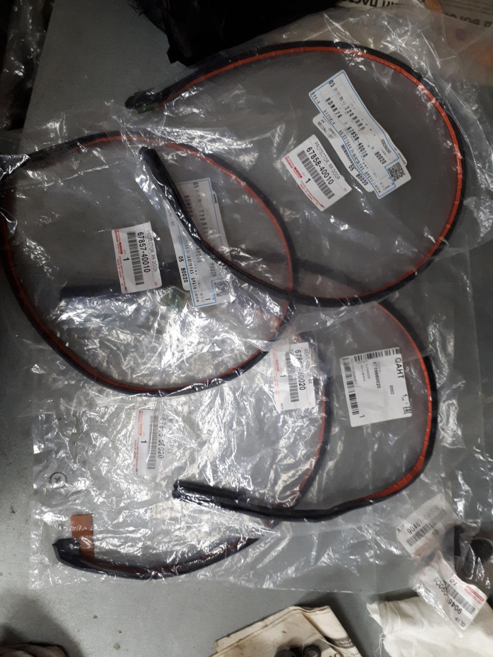 Уплотнители дверей — Toyota Land Cruiser 100, 4,7 л, 2002 года | тюнинг ...