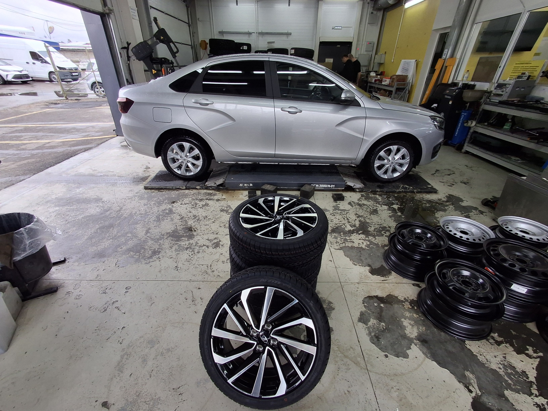 Ч4. Диски r17 7j 4x100 et40 Ястребы — Lada Vesta (NG), 1,6 л, 2024 года | стайлинг | DRIVE2