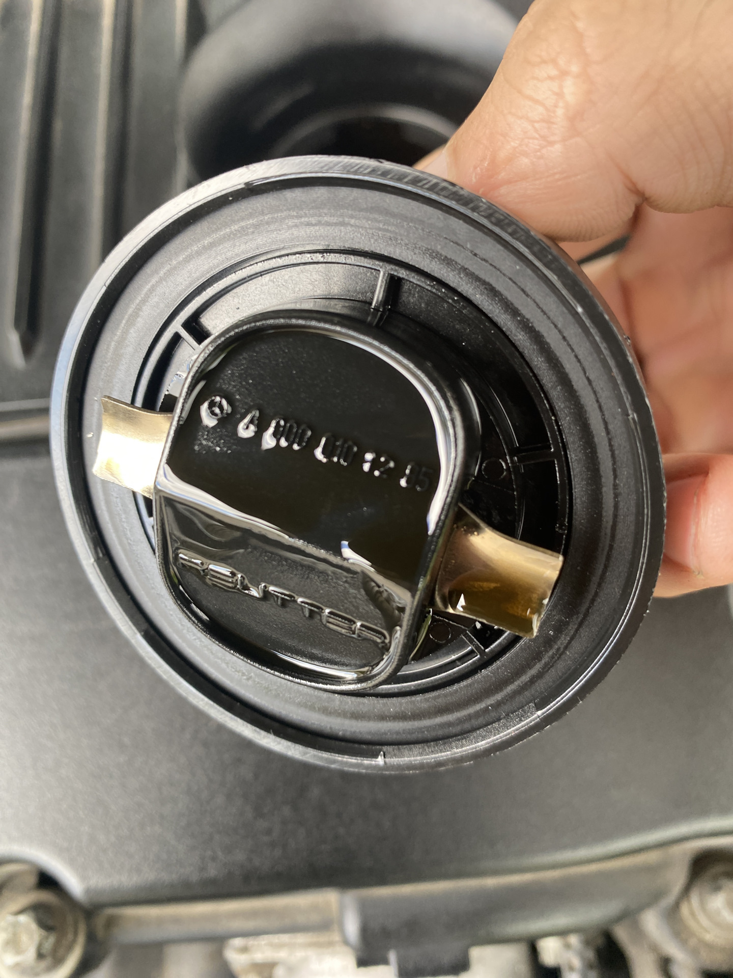 Крышка маслозаливной горловины — Mercedes-Benz C-Class (W203), 1,8 л ...