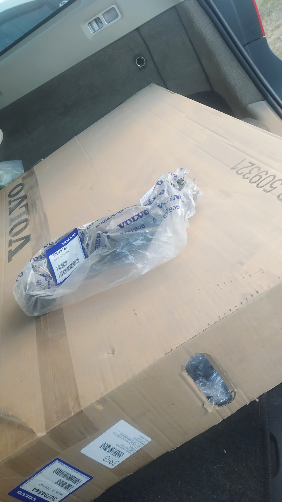 30645787 Патрубок охлаждения Volvo | Запчасти на DRIVE2