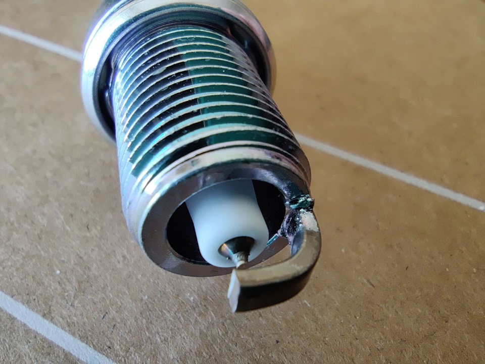 Свечи для 1.8 VAG 06H905601A — Skoda Octavia A5 Mk2, 1,8 л, 2012 года ...