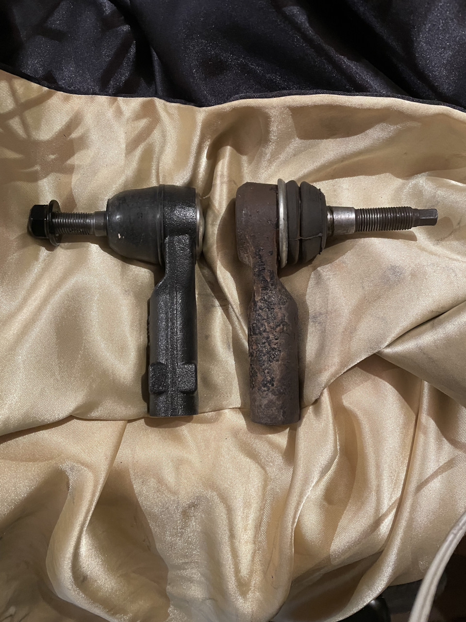 Замена рулевого наконечника — Ford Escape (2G), 2,5 л, 2010 года ...