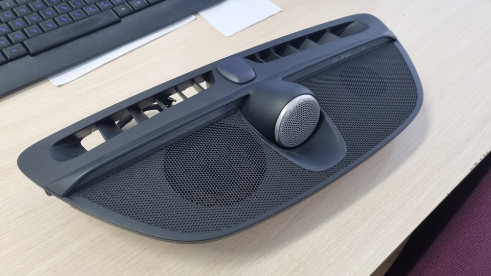 Центральный динамик Bowers & Wilkins для Volvo XC90 II на Volvo XC90 ...