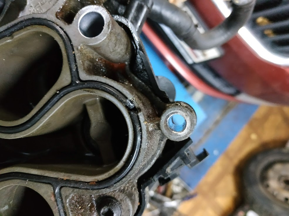 Замена прокладки помпы — Skoda Rapid (1G), 1,6 л, 2016 года | кузовной ...