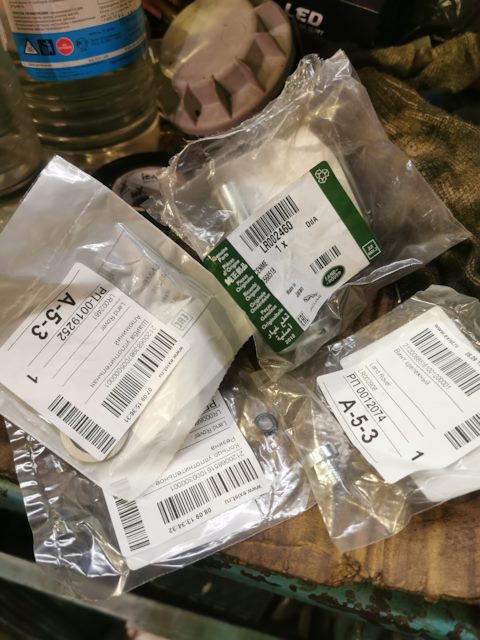 LR002461 Уплотнение Jaguar Land Rover | Запчасти на DRIVE2