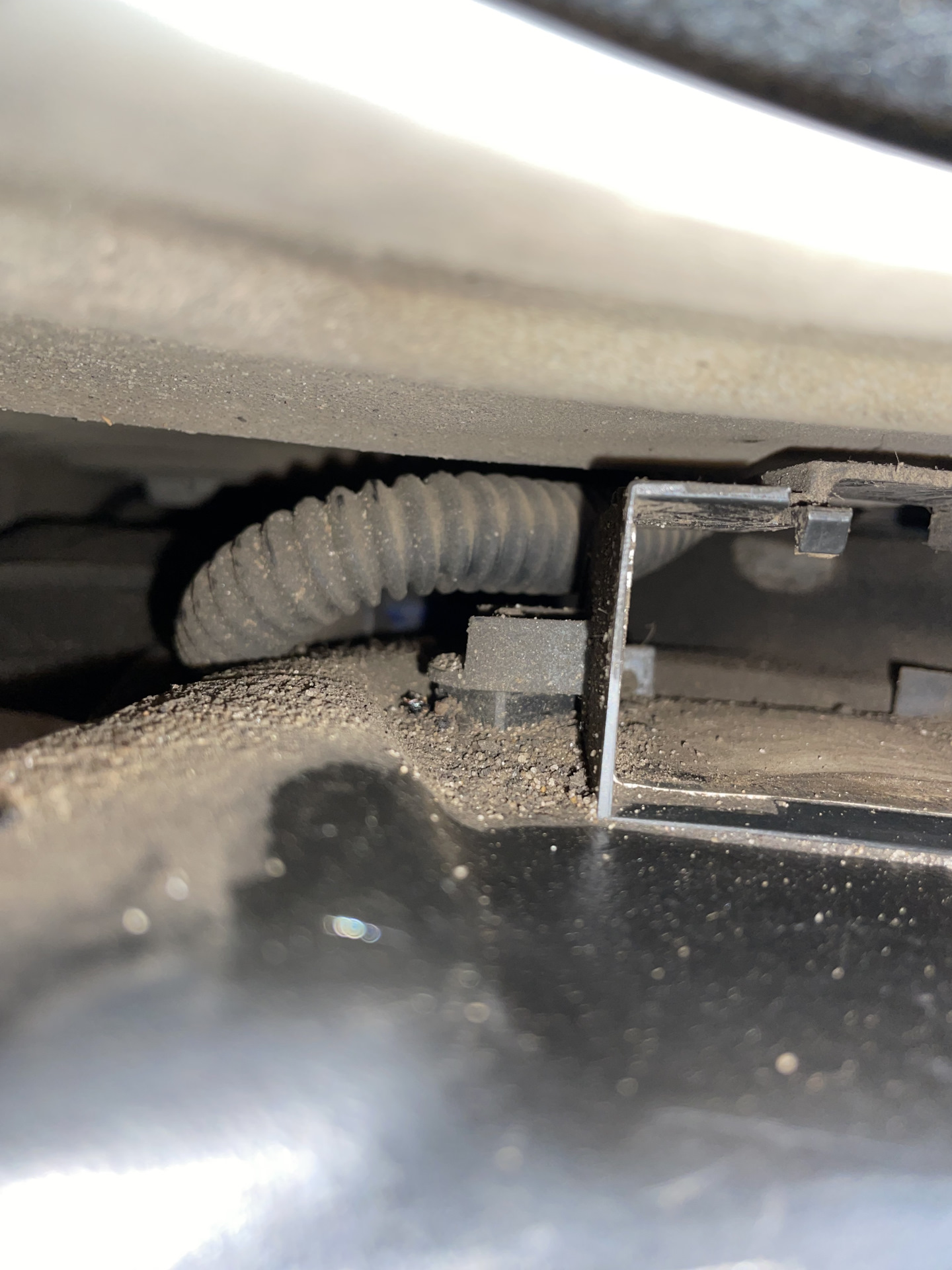 Замена блока управления топливным насосом — Volkswagen Tiguan (1G), 2 л ...