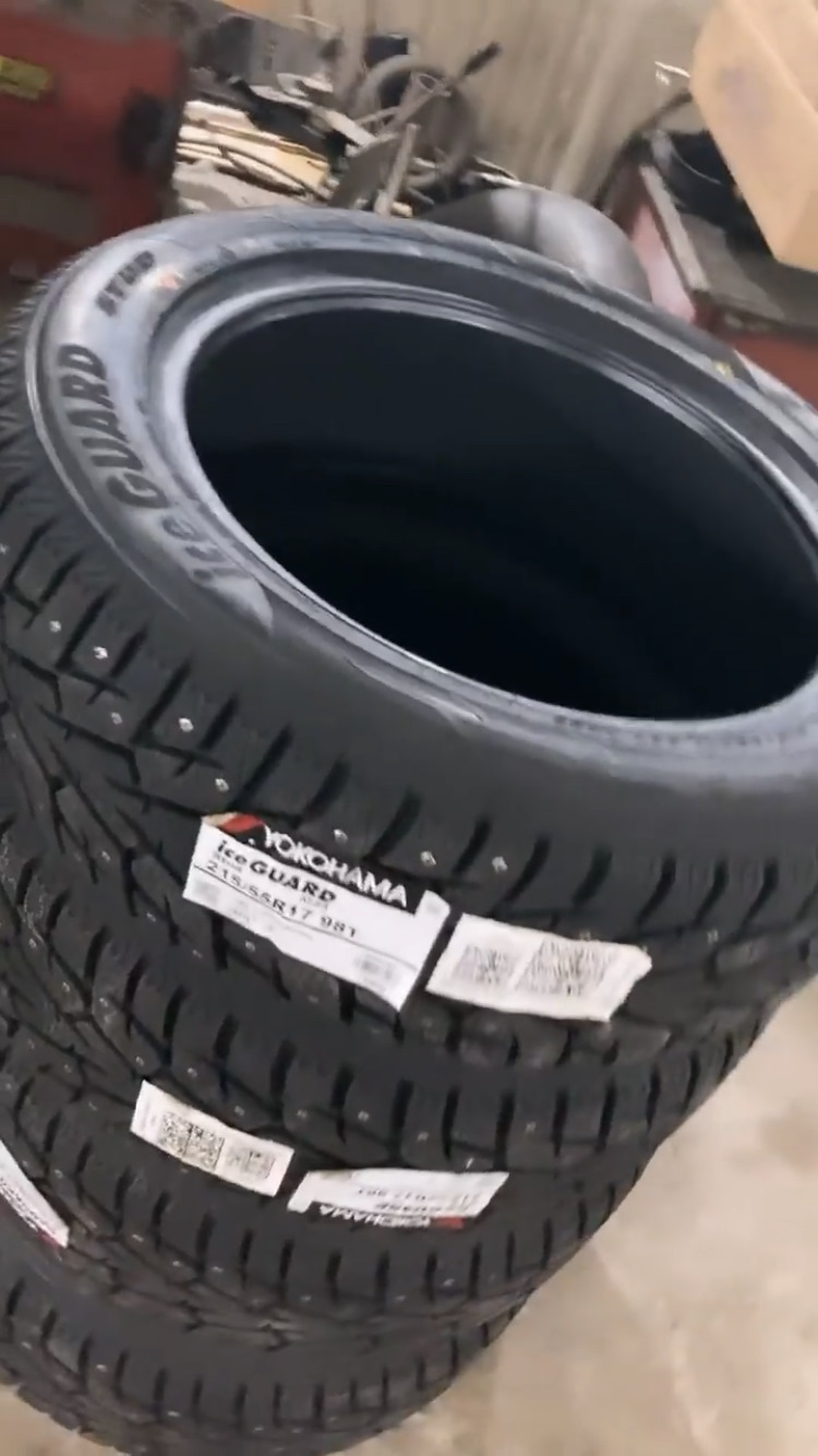 Зимняя резина Yokohama ice 55 r17 215 55 — Toyota Camry (XV50), 2,5 л ...