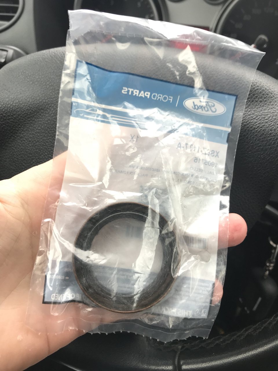 200ткм Замена сальника привода и чистка егр — Ford Focus II Hatchback ...