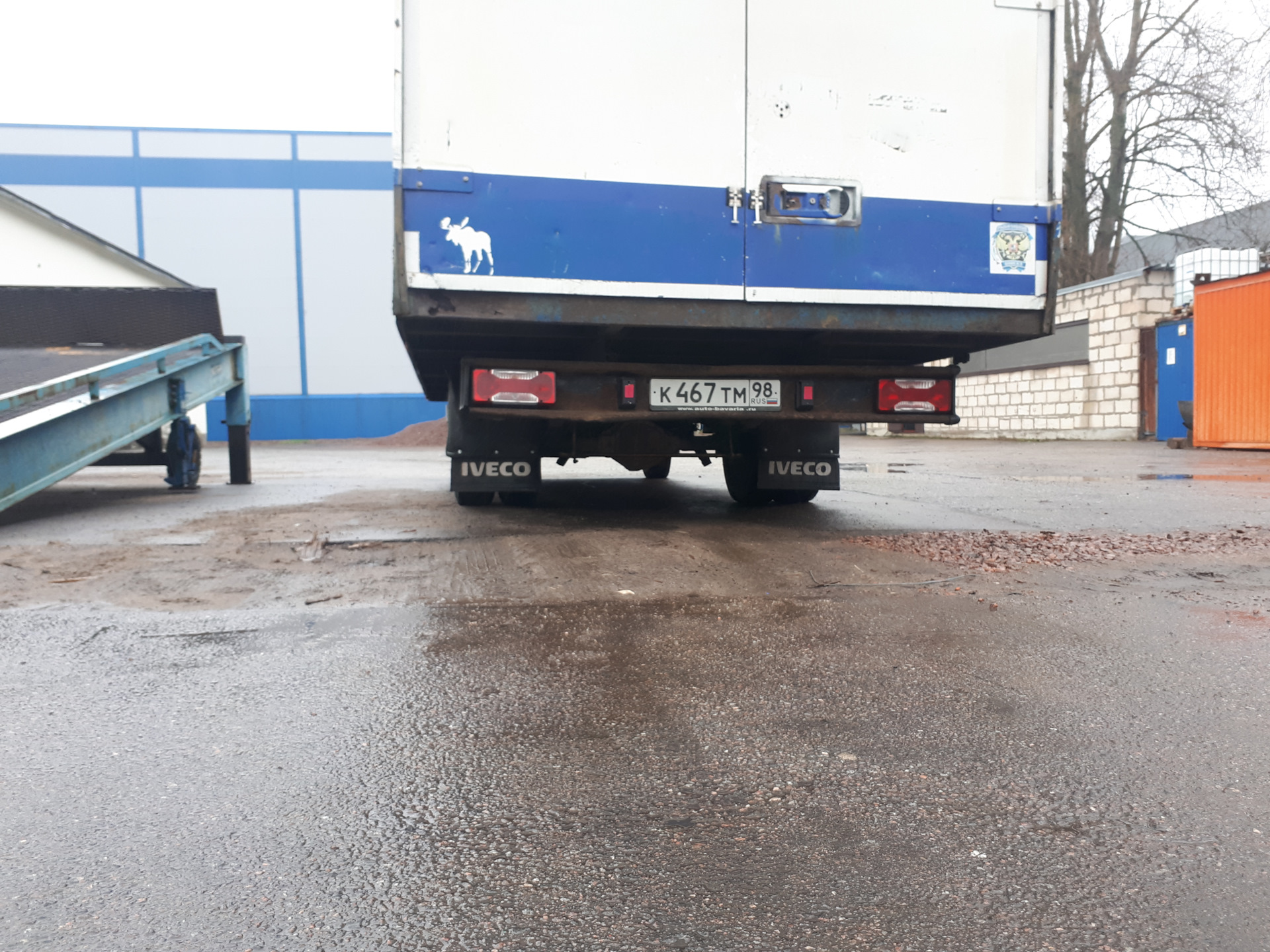 Брызговики с логотипом — Iveco Daily (3G), 2,8 л, 2001 года | стайлинг ...
