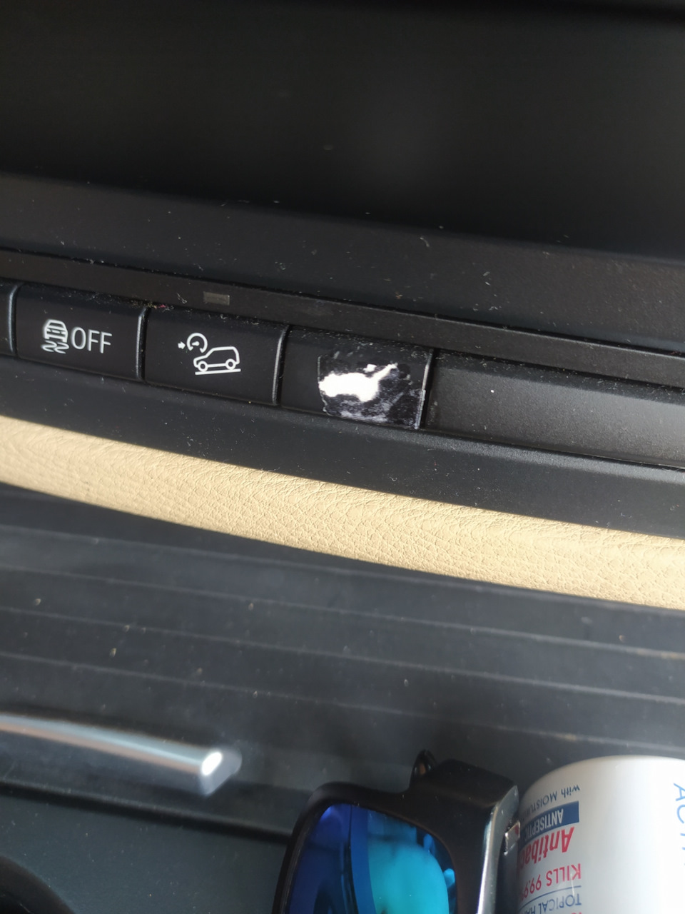 Замена кнопки открытия багажника — BMW X5 (E70), 3 л, 2009 года ...