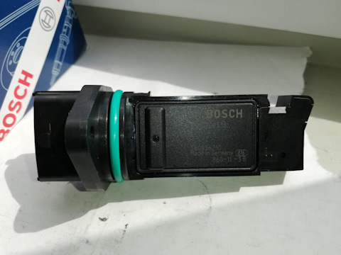 0280218037 Датчик массового расхода воздуха BOSCH | Запчасти на DRIVE2