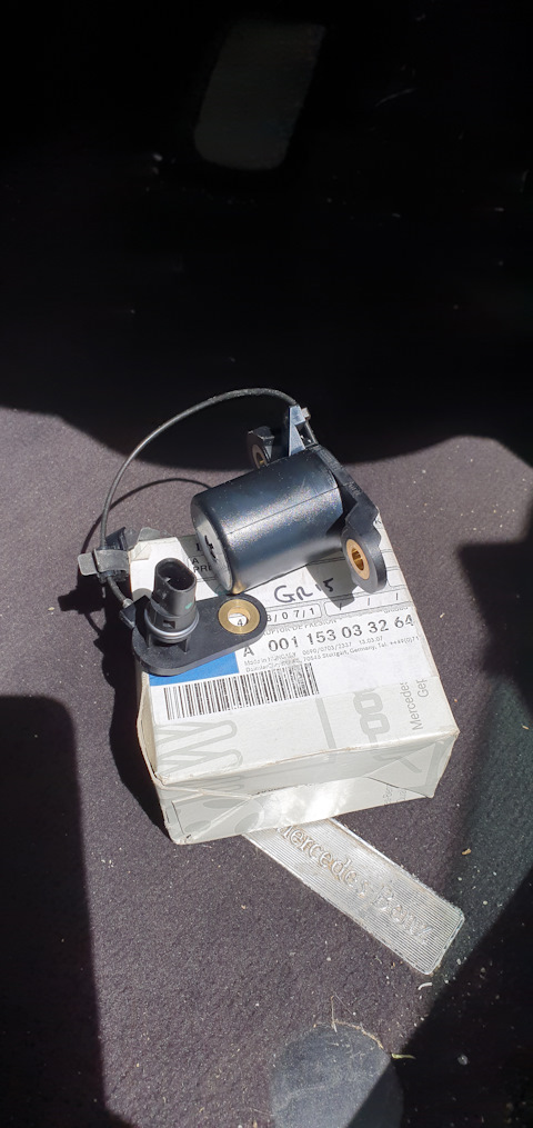 A0011530332 Датчик уровня масла Mercedes | Запчасти на DRIVE2