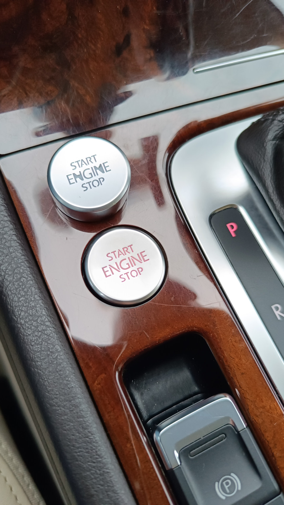 Кнопка Start Engine — Volkswagen Touareg (2G), 4,1 л, 2012 года ...