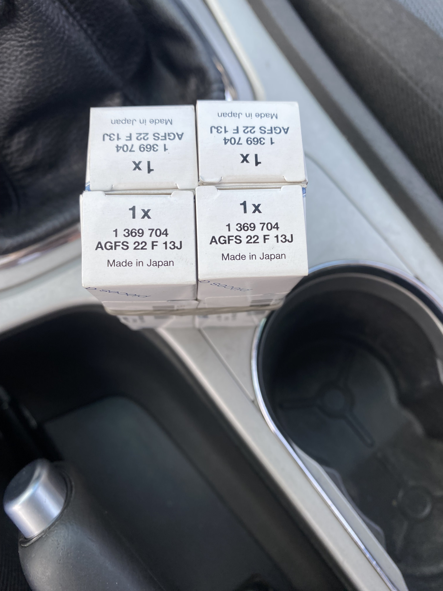 Свечи зажигания — Ford Mondeo IV, 2 л, 2008 года | запчасти | DRIVE2