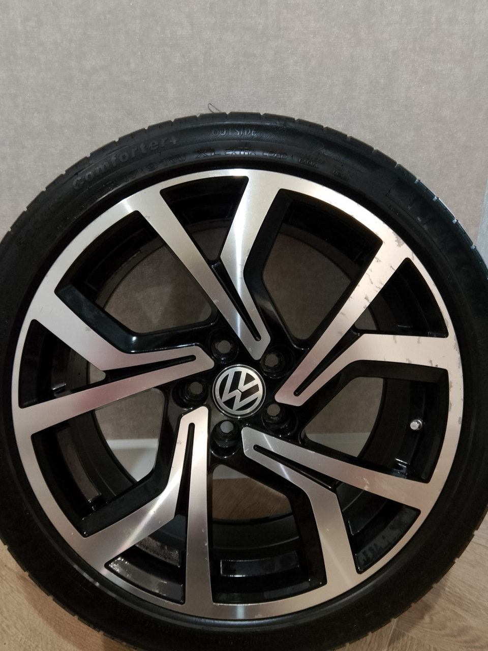 Продажа дисков с резиной — Volkswagen Polo Sedan, 1,6 л, 2019 года ...