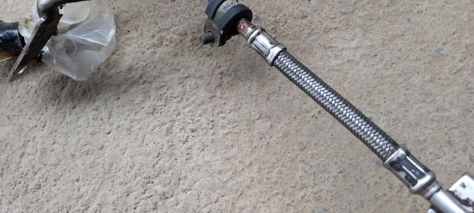 06B145771P Трубка маслопровода VAG | Запчасти на DRIVE2