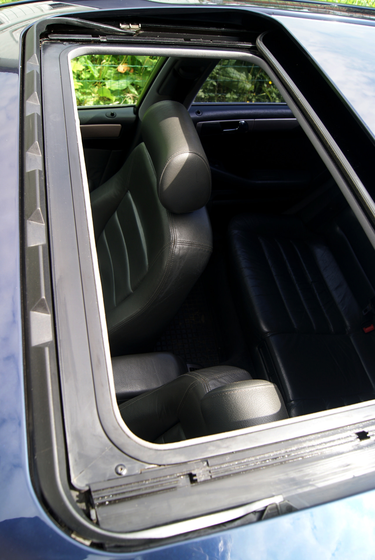 ПОЧИСТИЛИ, СМАЗАЛИ МЕХАНИЗМ ПОДЪЁМНО-СДВИЖНОГО ЛЮКА — Audi A6 Avant (C5 ...