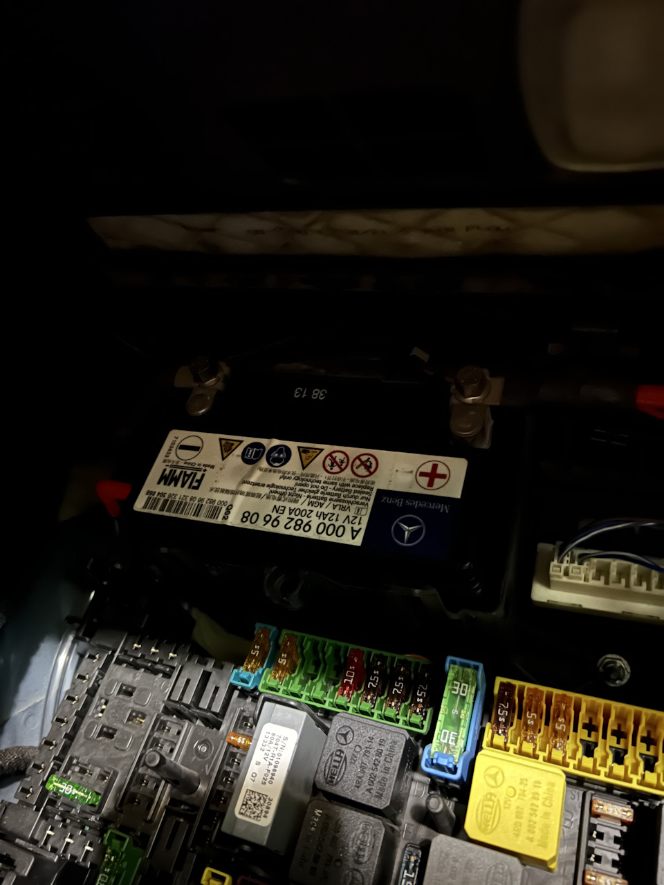 A0009829608 Акб дополнительная 12v 12ah Mercedes | Запчасти на DRIVE2