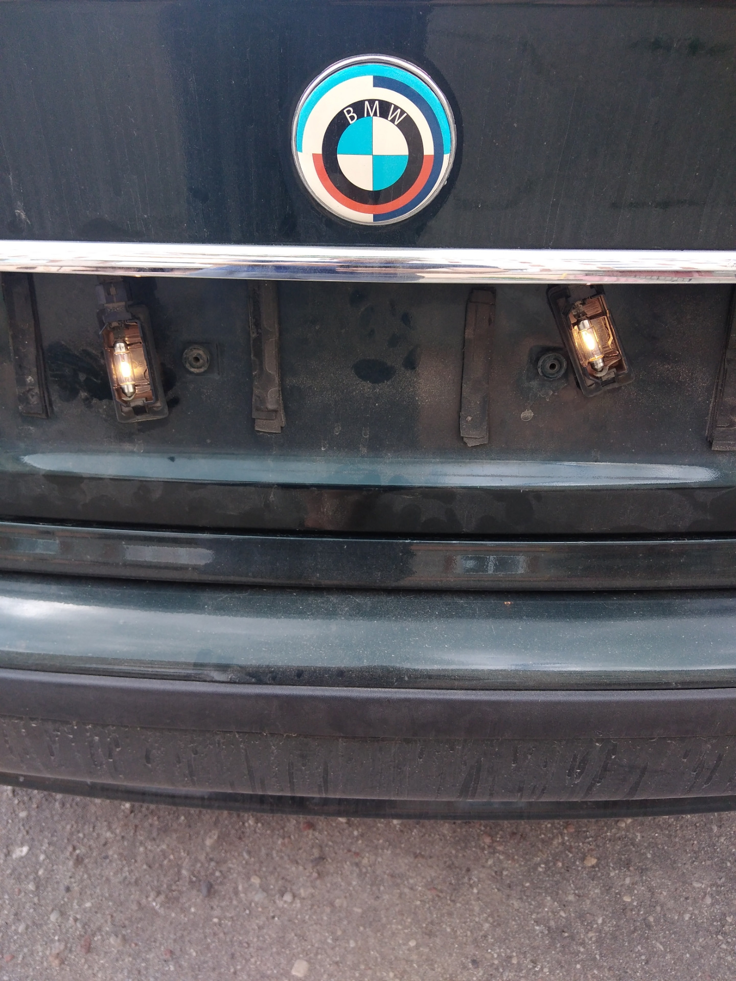 Check numplate light/ подсветка номерного знака-исправлено💥 — BMW 5 ...
