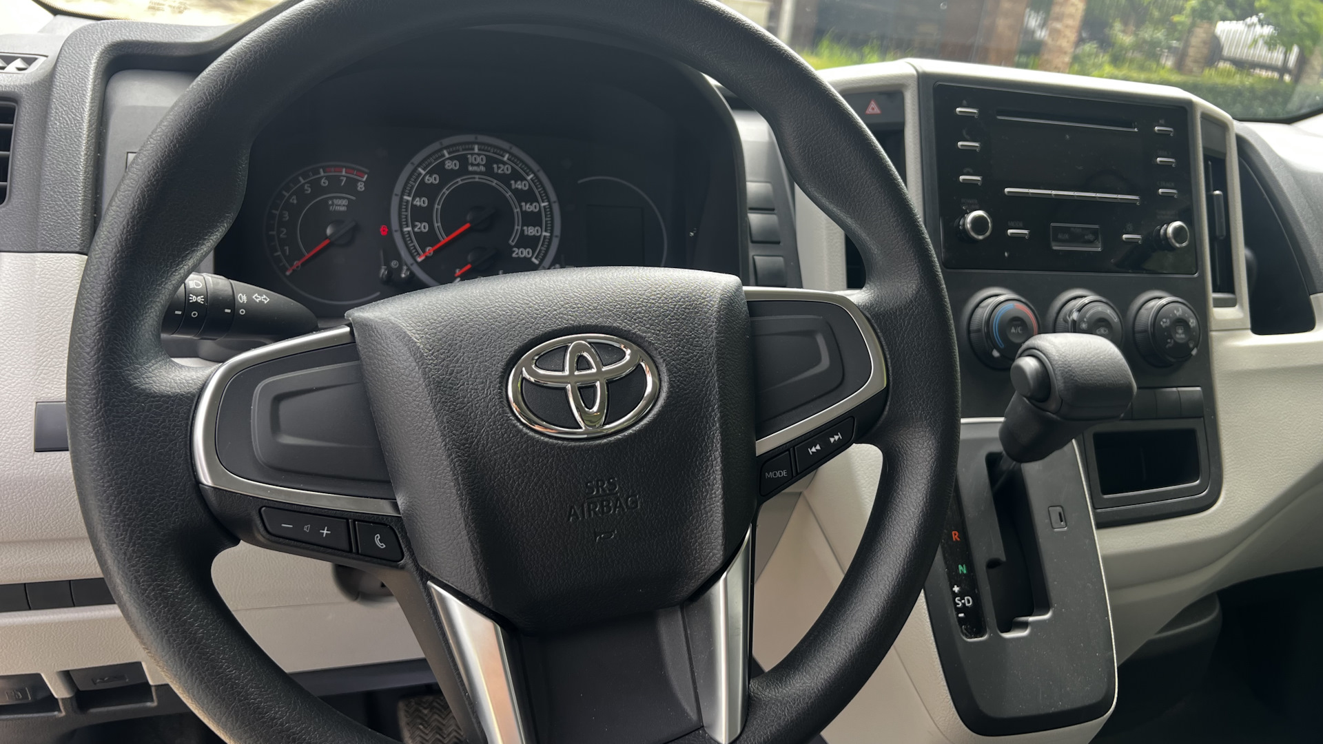 Toyota HiAce (H300) 3.5 бензиновый 2023 | на DRIVE2