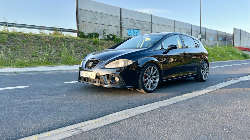 SEAT Leon FR (Mk2) 2.0 бензиновый 2007 | на DRIVE2