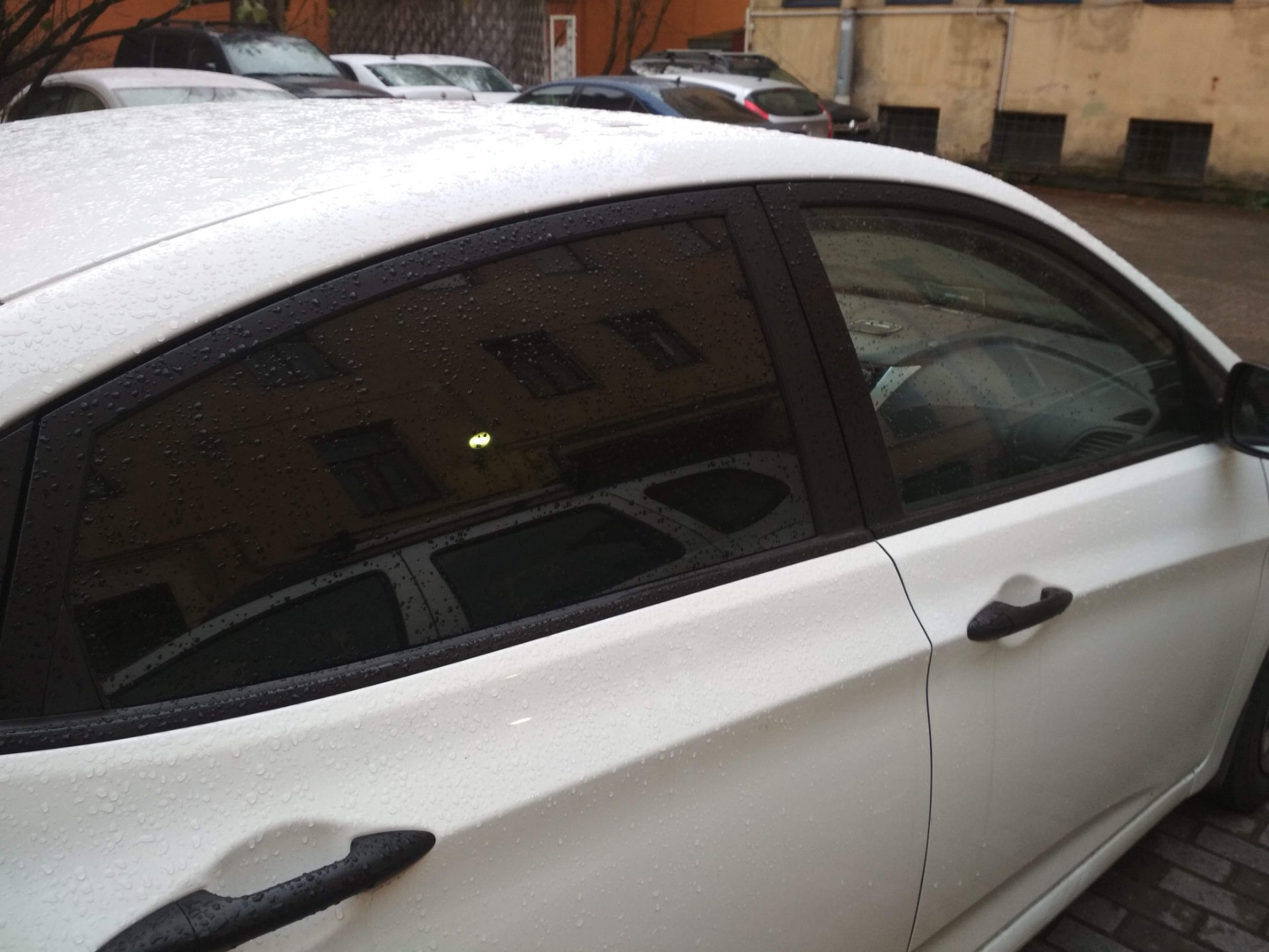 (4) Тонировка и чехлы — Hyundai Solaris (1G), 1,4 л, 2014 года ...