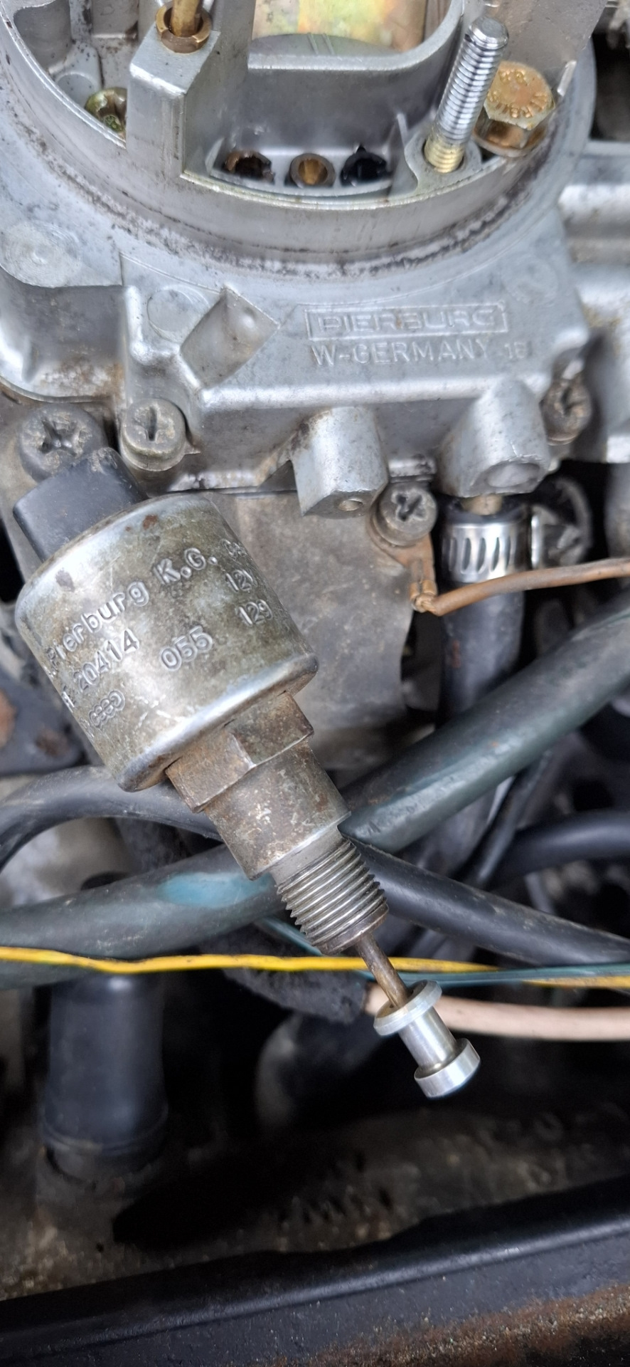Победа над PIERBURG 1B — Volkswagen Polo Hatchback Mk2, 1 л, 1992 года ...