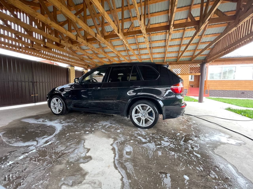 Замена колодок и полировка. — BMW X5 (E70), 3 л, 2011 года | плановое ...