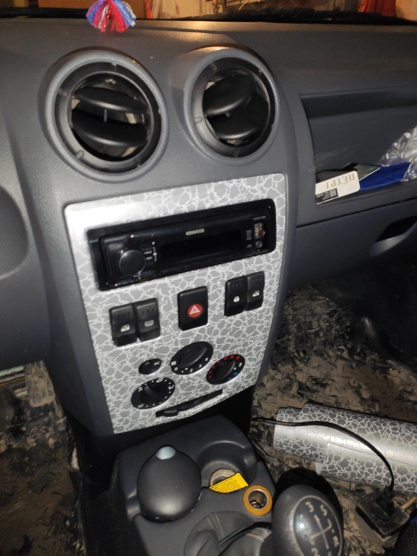 Дверные карты фаза 2 — Renault Logan (1G), 1,6 л, 2007 года | своими ...