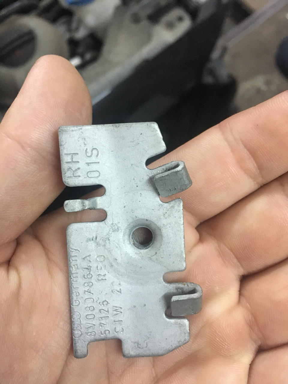 «Гаражный» ремонт версия номер 2 — Audi S3 (8V), 2 л, 2015 года ...