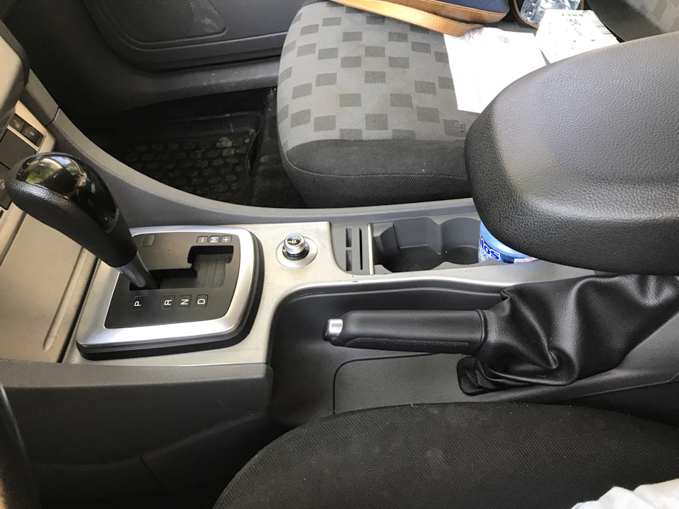 Замена ручки стояночного тормоза Форд Фокус 2 Рестайлинг — Ford Focus ...