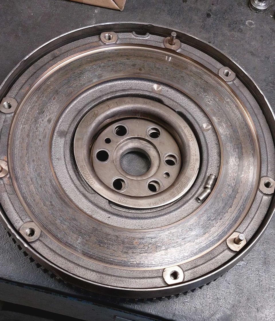 Замена сцепления — Ford Mondeo IV, 2 л, 2007 года | визит на сервис ...