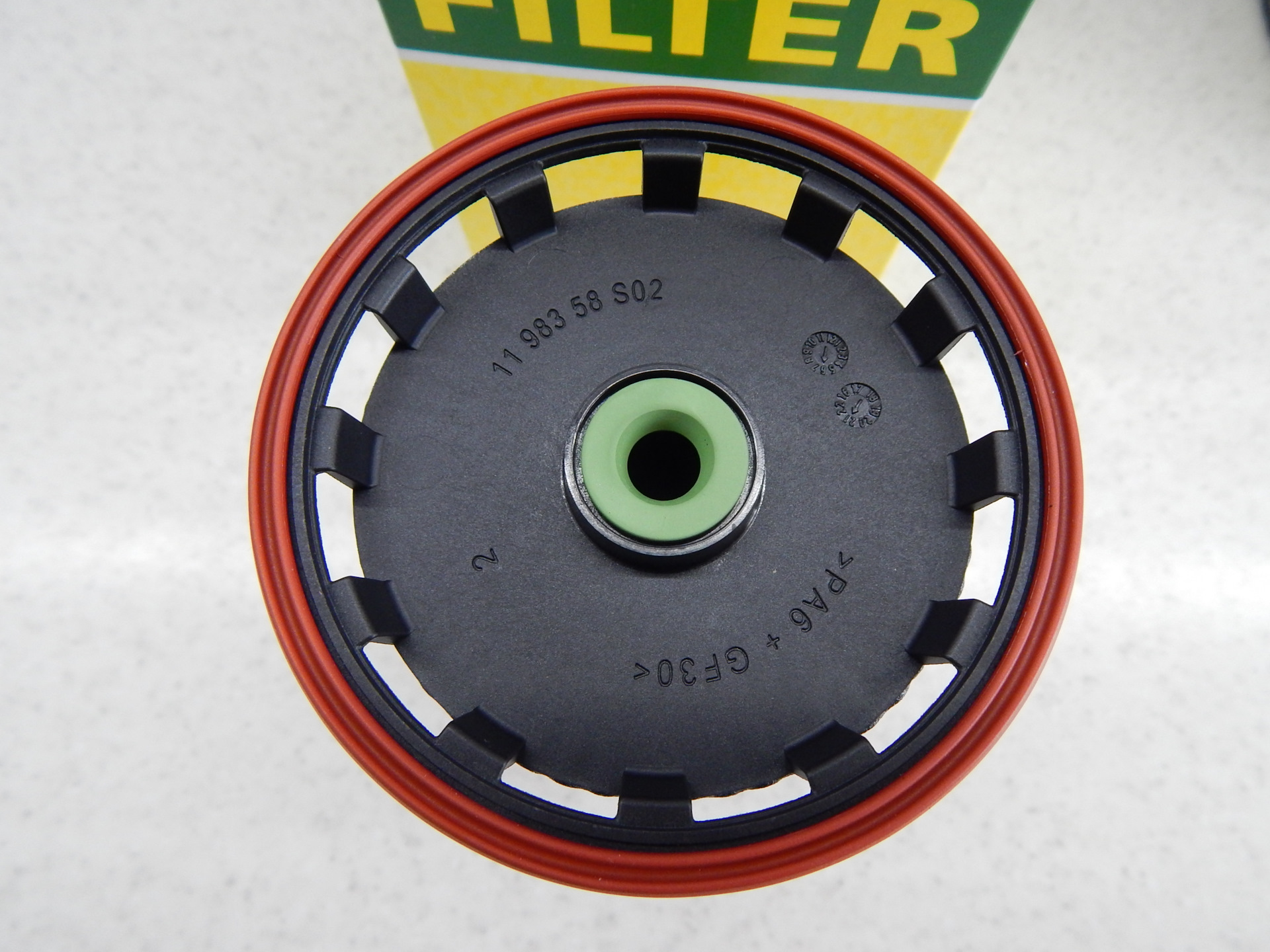 Топливный фильтр MANN PU 8028 — SEAT Leon (Mk III), 1,6 л, 2015 года ...