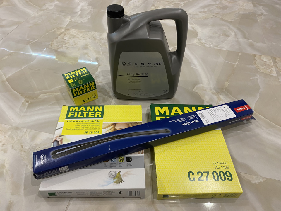 Оригинальное масло из Германии, фильтра MANN. — Skoda Octavia A7 Mk3, 1 ...