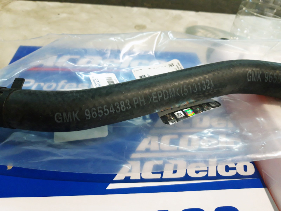 Замена термостата и вводного патрубка отопителя. — Chevrolet Lacetti 5D ...