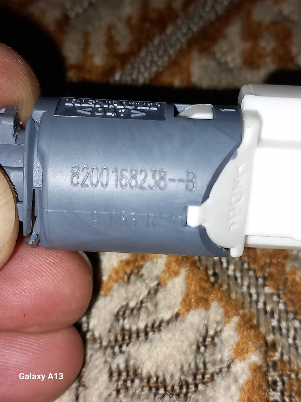 8200168238 Выключатель сигнала торможения RENAULT | Запчасти на DRIVE2