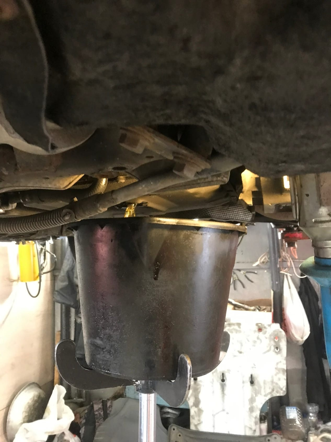 Замена масла в АКПП S-tronic — Audi A7 Sportback (1G), 3 л, 2011 года ...