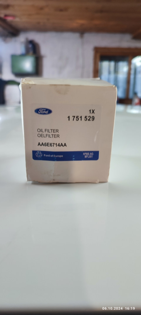 1751529 Фильтр масляный / Focus-II, C-MAX, Mondeo-III 1.8/2.0/2.3 ...