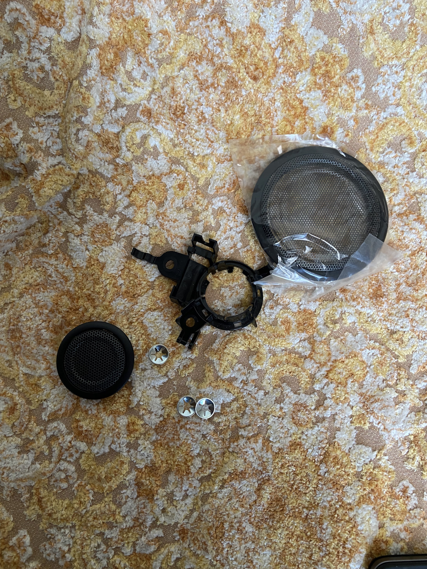 Колонки на задний ряд и мидбасы (часть 2) — BMW 3 series (F30), 2 л ...