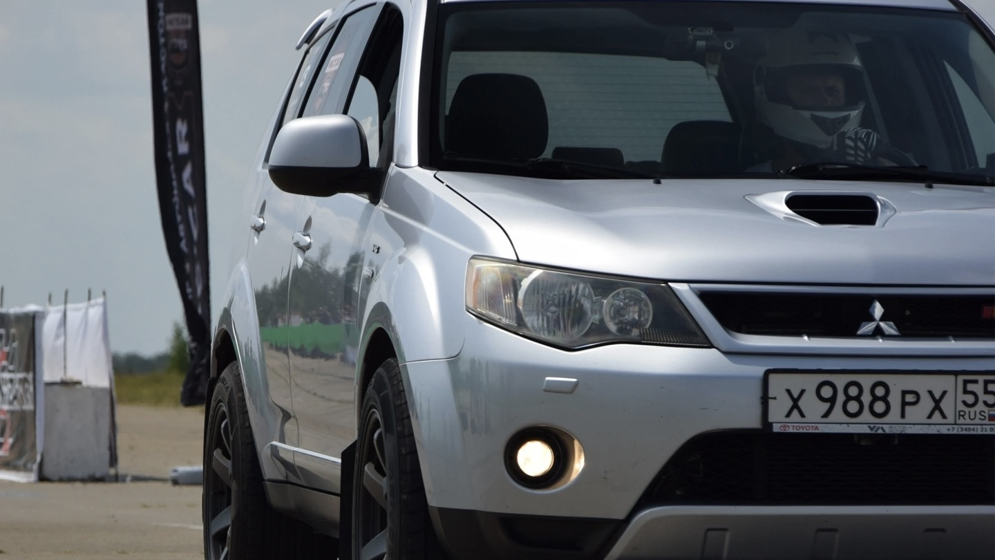 Mitsubishi Outlander XL 2.0 бензиновый 2007 | проект Ralliart на DRIVE2