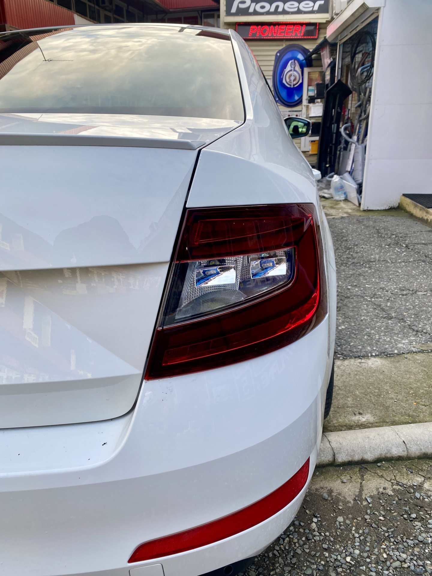 Фонари fl — Skoda Octavia A7 Mk3, 1,8 л, 2016 года | стайлинг | DRIVE2