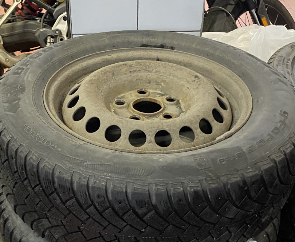 Летняя резина + Диски — Volkswagen Transporter T5, 1,9 л, 2004 года ...