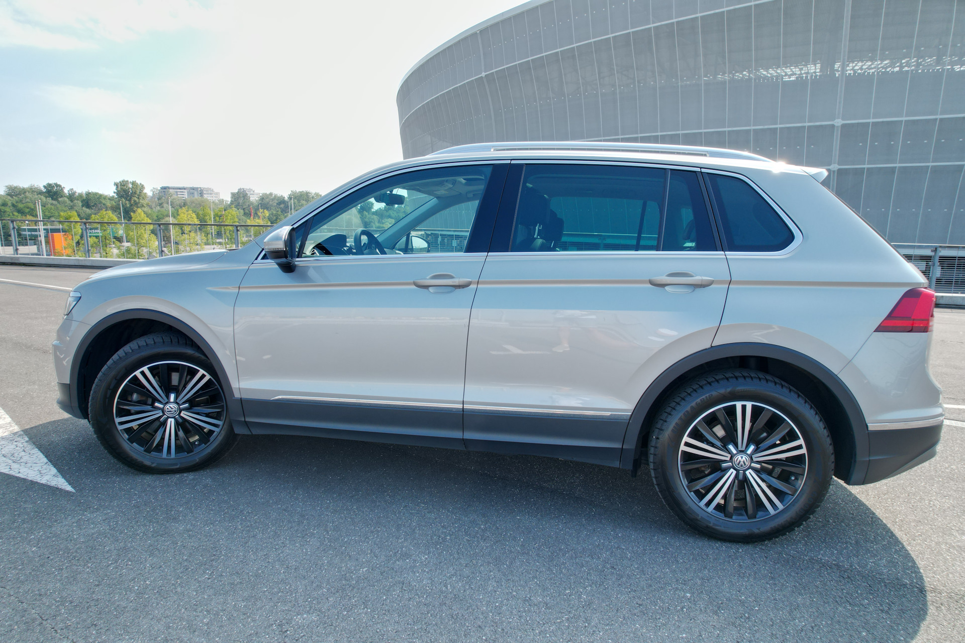 Продан — Volkswagen Tiguan (2G), 2 л, 2017 года | продажа машины | DRIVE2