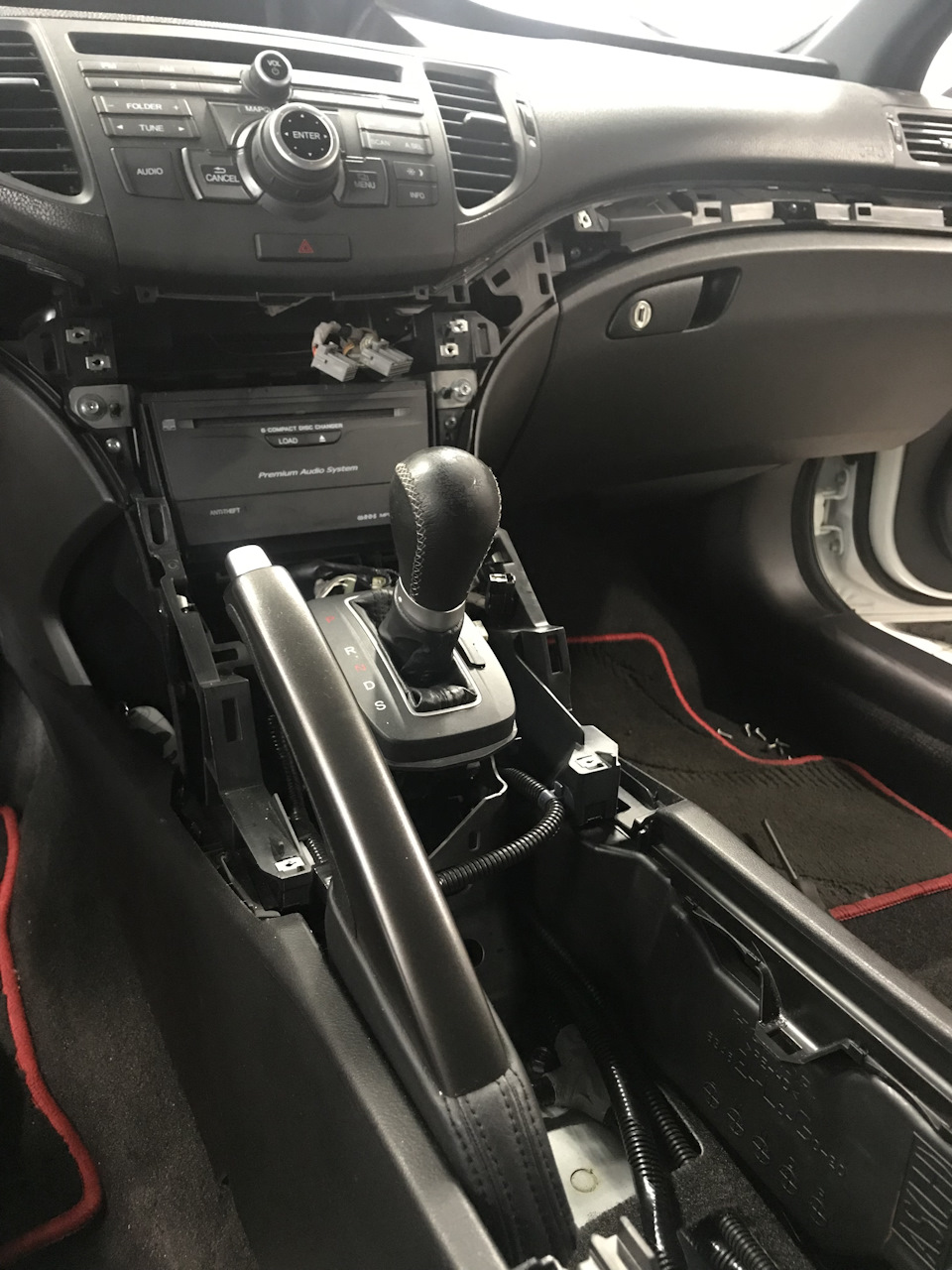 Honda Rear Entertainment System . part 2 the final — Honda Accord (8G ...