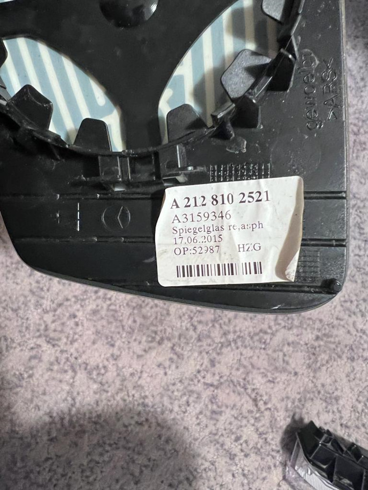 Зеркальный элемент правый на Mercedes-Benz C-Class (W204), Mercedes ...